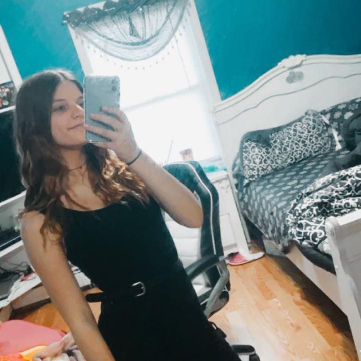 Emily Cabral - @emilycabral37 TikTok Analytics | Profile, videos ...