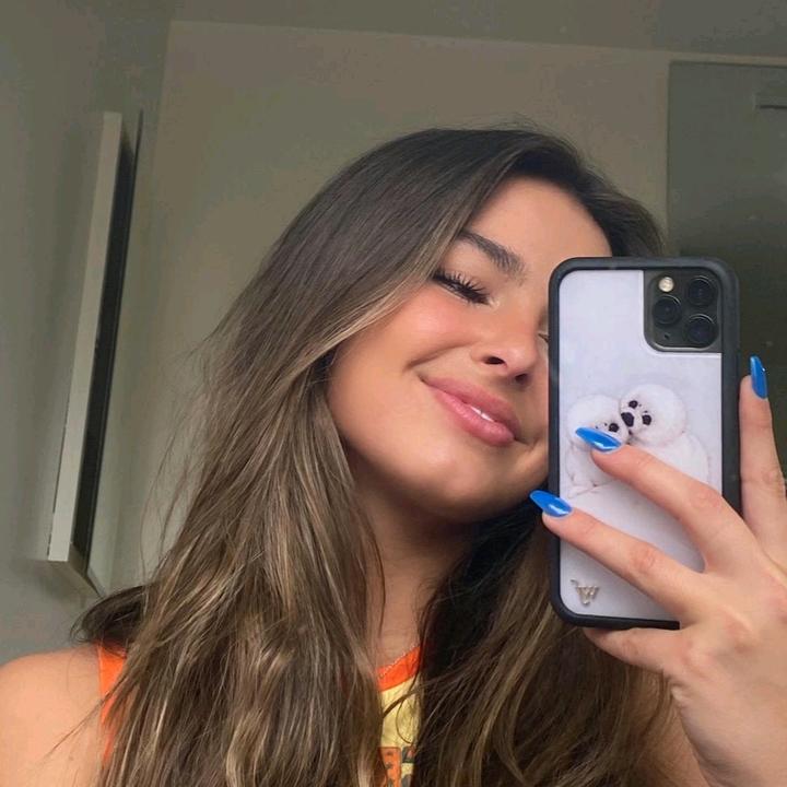 addisonre - @addisonreoficial TikTok Analytics | Profile, videos ...