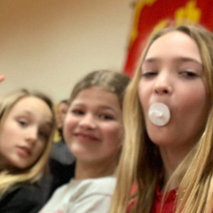 Emery_boerner_😦- @emeryb1000 TikTok 分析|プロフィール、動画、ハッシュタグ | Exolyt